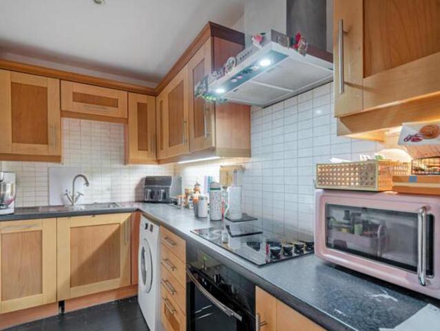 Apartment For Sale Kingston Upon Thames Greater London 185000 ES101892268