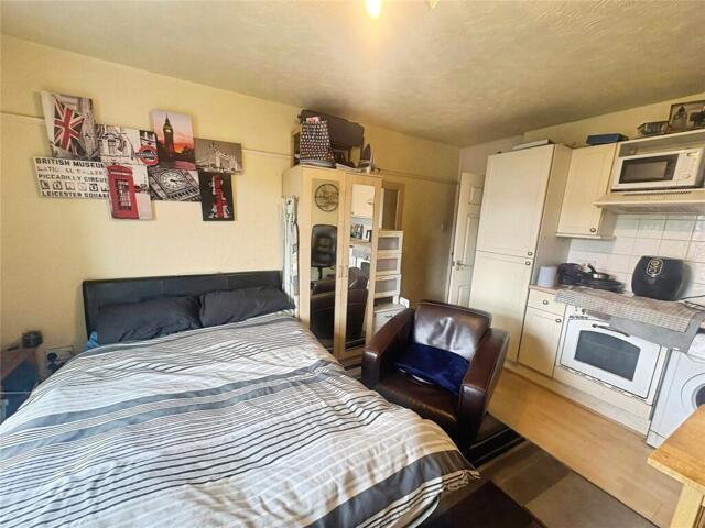 Apartment For Sale Nottingham Nottingham 60000 ES101674803