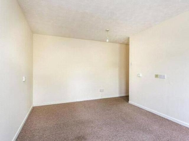 Apartment For Sale Waterlooville Hampshire 105000 ES99773655