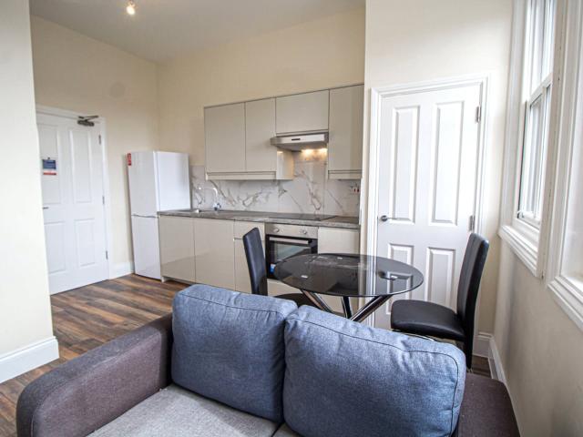 apartment Fairbairn Residence, 12 Clarendon Road, Leeds, LS2 9NU, West Yorkshire, GB