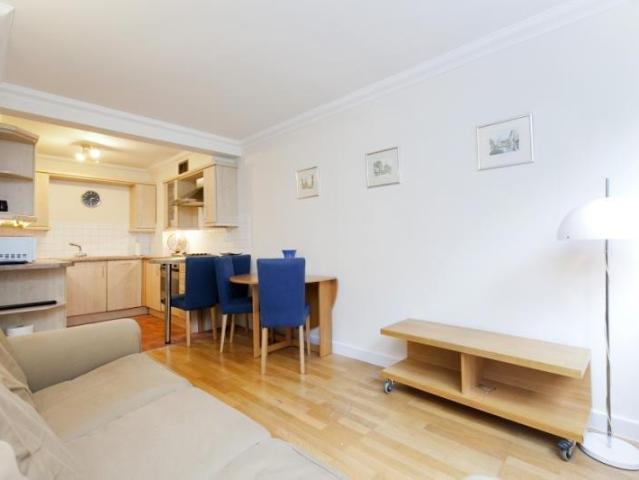 apartment Fitzroy Street