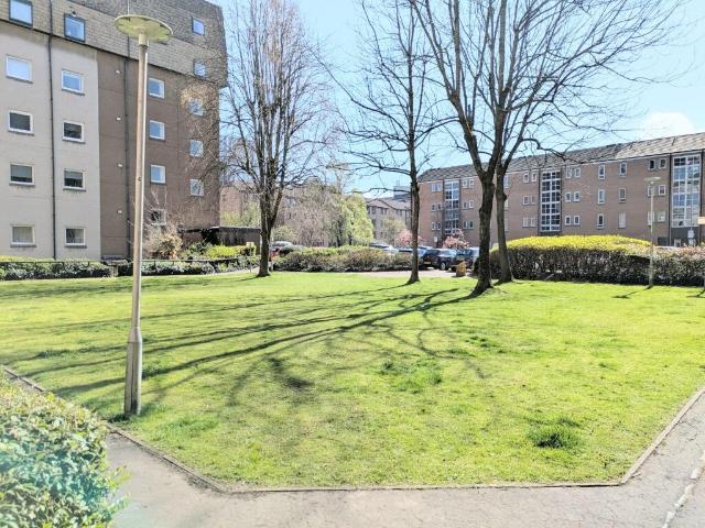apartment Kent Road, Charing Cross, Glasgow, G3 7BY