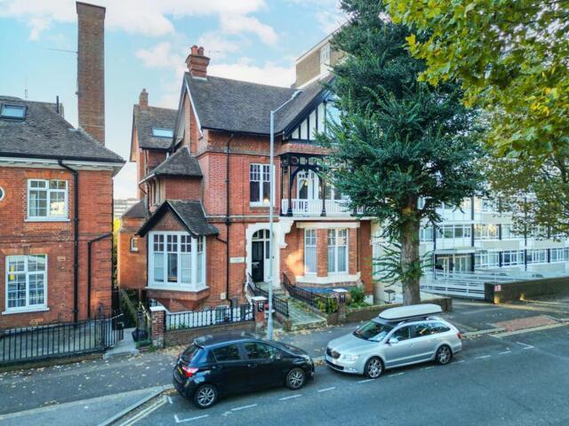 Apartment Hove Brighton And Hove 101278181