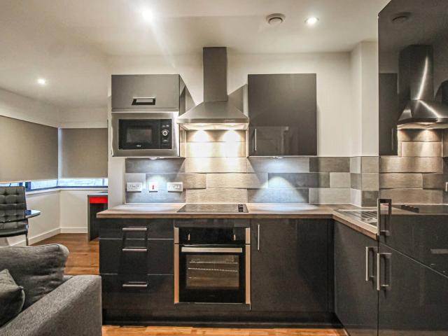 apartment Havana Residence, Wade Lane, Leeds, LS2 8NL, West Yorkshire, GB