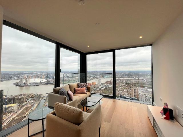 Apartment, Hampton Tower, Marsh Wall, London E14, 2 bed flat to rent, £4,200 pcm | PrimeLocation