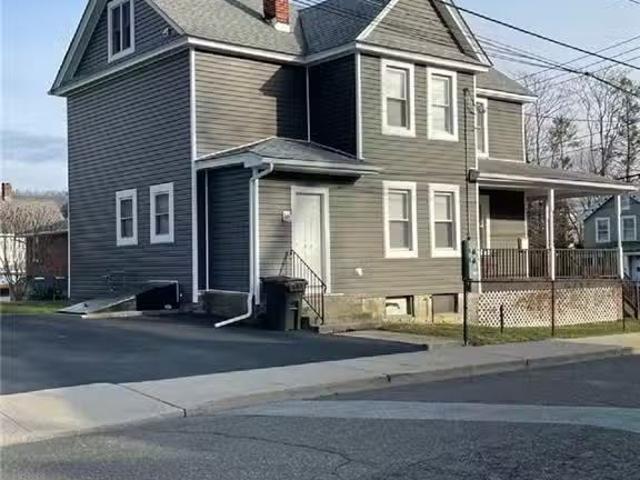 Apartment Highlands, NY 22 Cozzens Ave #2 1