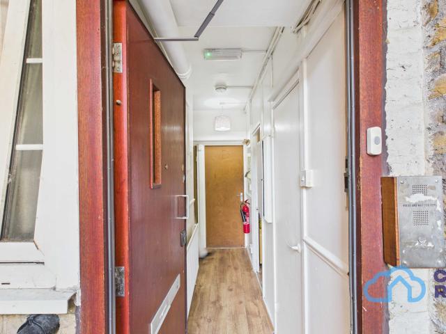 apartment in 04BR RM3 Brune House | Spitalfields | London | E1 7NP