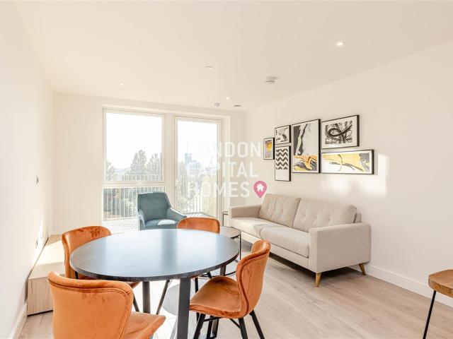 apartment in 10 Belgrave Road, Wembley