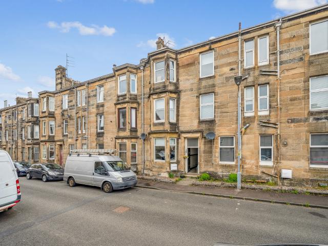 apartment in 10 Williamson Avenue, Flat 8, Dumbarton, G82 2AE