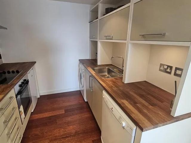 apartment in 111 Old Hall Street, Liverpool