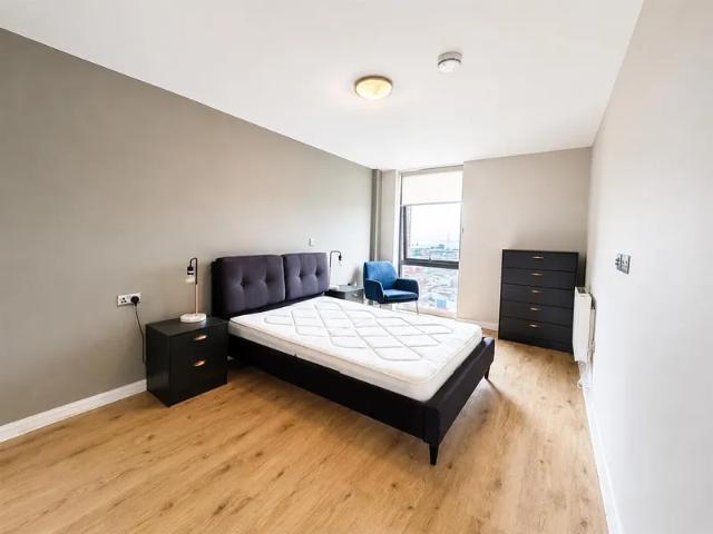 apartment in 11 Jesse Hartley Way, Liverpool