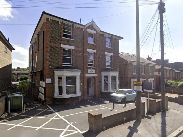 apartment in 11 Queens Road