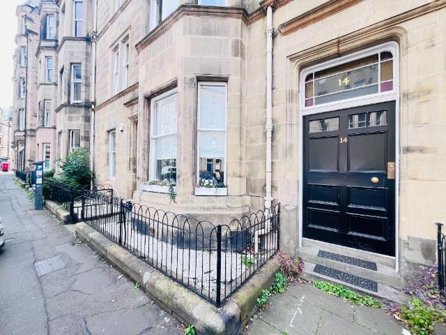 apartment in 14 Montpelier Park, Bruntsfield, Edinburgh, EH10 4NJ