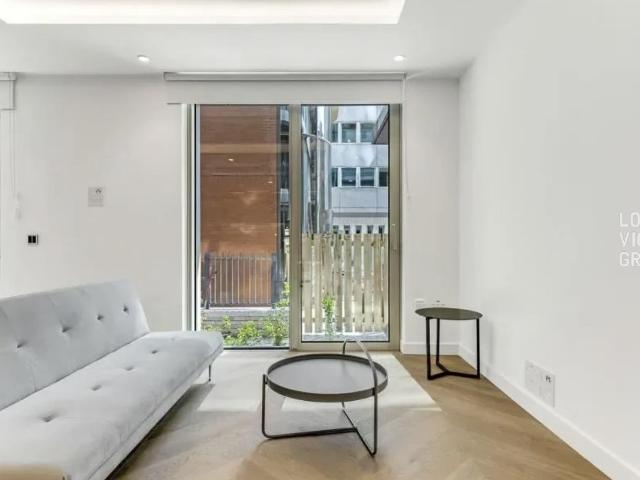 apartment in 16 Minories, London