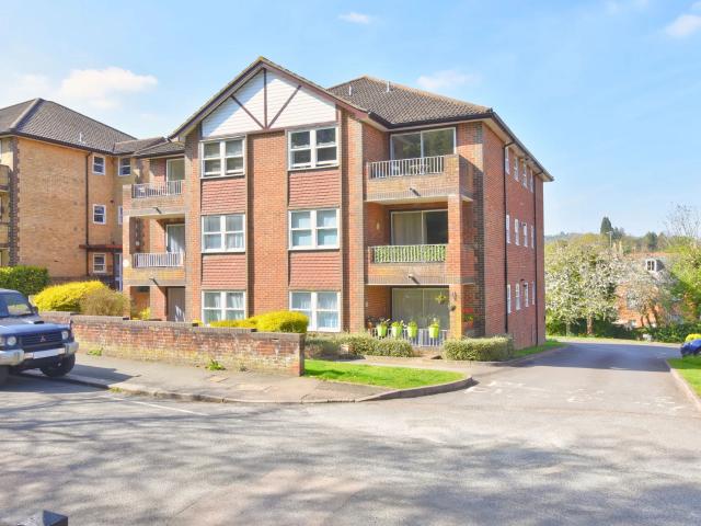 apartment in 17 Waterslade