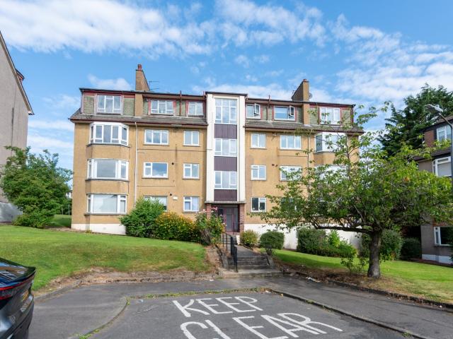 apartment in 19 Orchard Court, Giffnock, Glasgow, G46 7BL