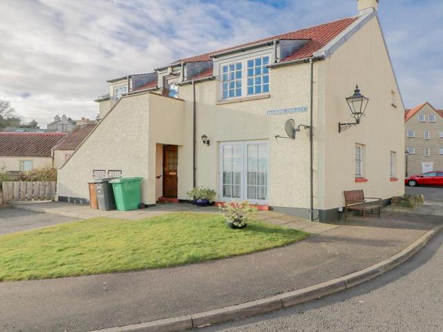 apartment in 1 Inn St, Tayport, Fife DD6 9BB, UK