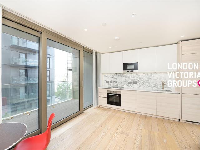 apartment in 1 Pilot Walk, London
