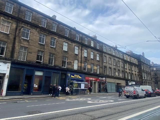 apartment in 21 West Maitland Street Edinburgh, EH12 5EA