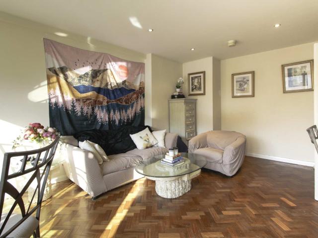 apartment in 22 Park Crescent, Marylebone