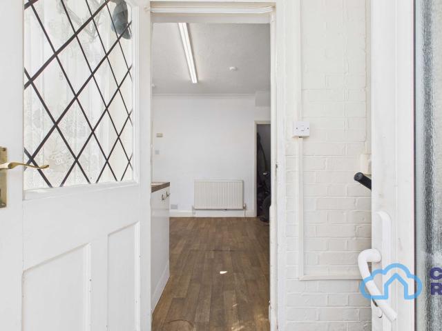 apartment in 25RE RM3 Regal Court | Enfield | London | N18 2XU
