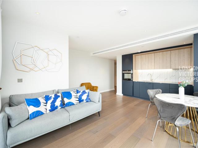apartment in 281 Kennington Lane, London