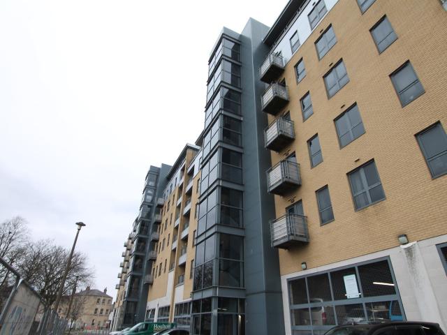 apartment in 2 Queens Court, Hull, HU1 3DR
