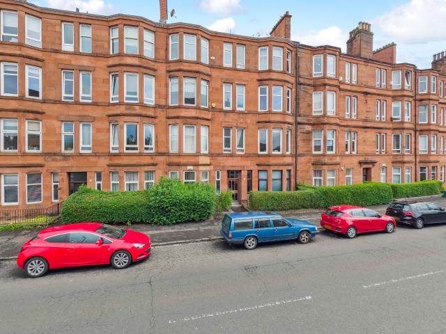 apartment in 33 King's Park Road, Flat 3 2, Mount Florida, G44 4TX