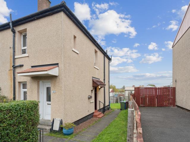 apartment in 39 Ashgill Road, Glasgow, G22 6QJ
