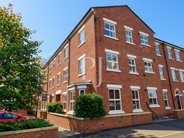 apartment in 7 Elm Grove, Didsbury, Manchester, M20 6PQ
