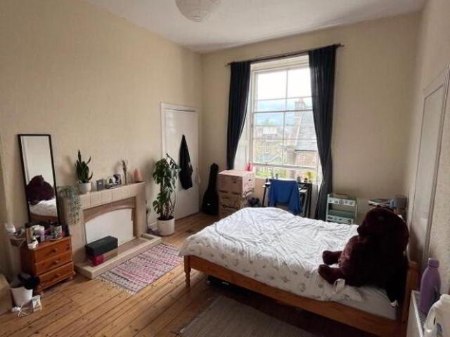 apartment in 42 Morningside Road, Morningside, Edinburgh, EH10 4BZ