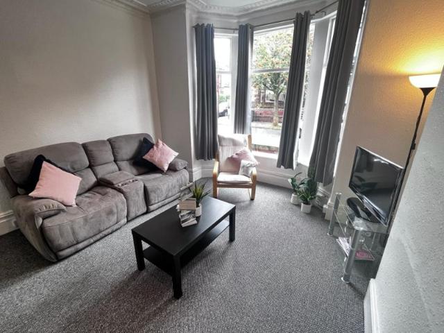 apartment in 4a Brentwood Grove, LS12 2DB