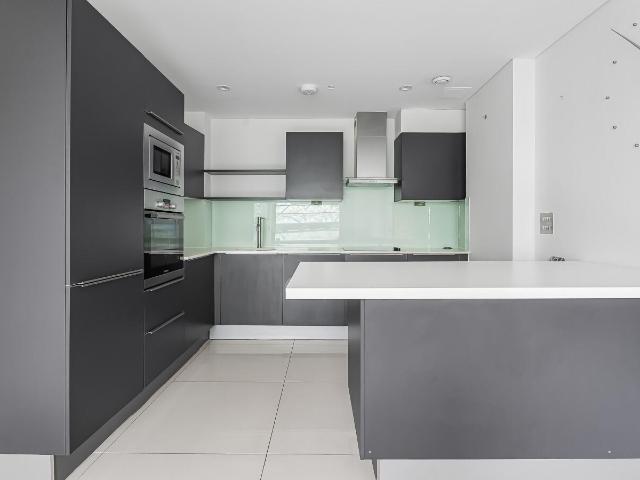 apartment in 52 Prince Of Wales Road