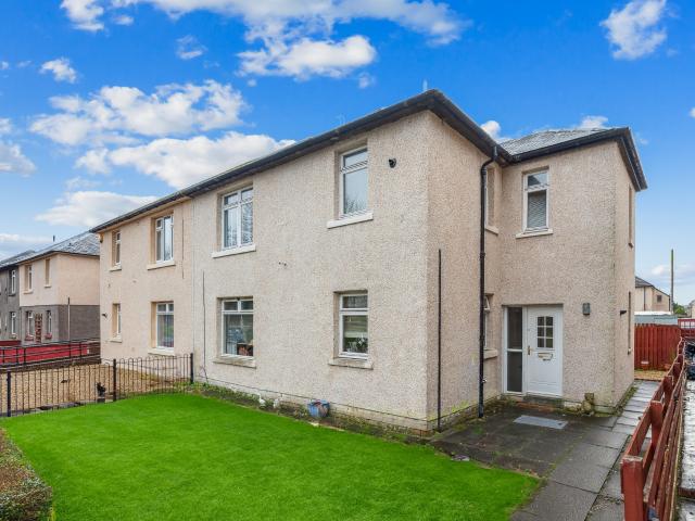 apartment in 62 Grangeburn Road, Stirlingshire, Grangemouth, FK3 9AN