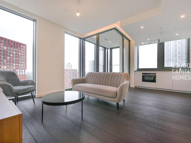apartment in 67 Bondway, London
