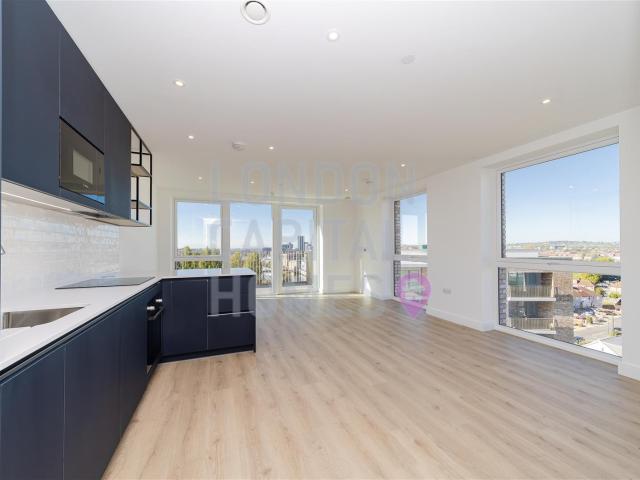apartment in 84 Beresford Avenue, Wembley, London
