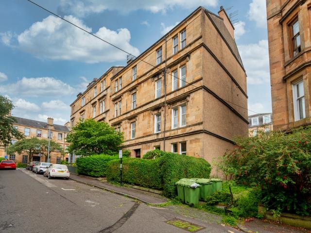 apartment in 8 Cowan Street, Flat 1 2, Glasgow, G12 8PF
