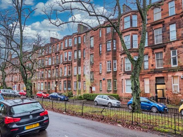 apartment in 9 Dudley Drive, Flat 0 2, Hyndland, G12 9SF