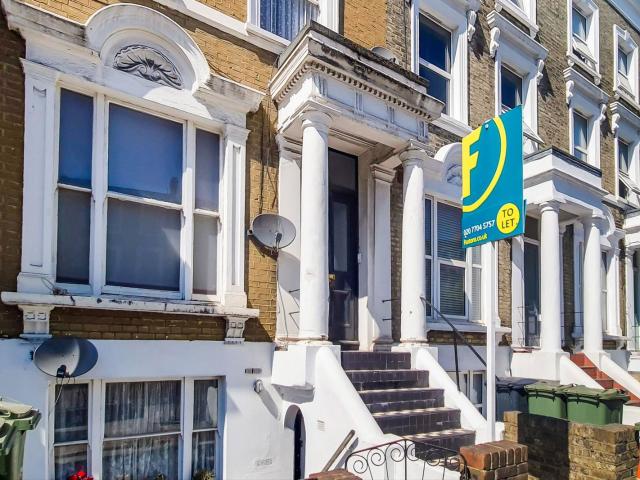 apartment in.Coldharbour Lane