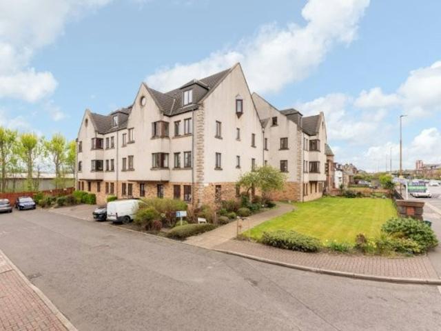 apartment in College Court, Inchview Terrace, Flat 7 Craigentinny, Edinburgh, EH7