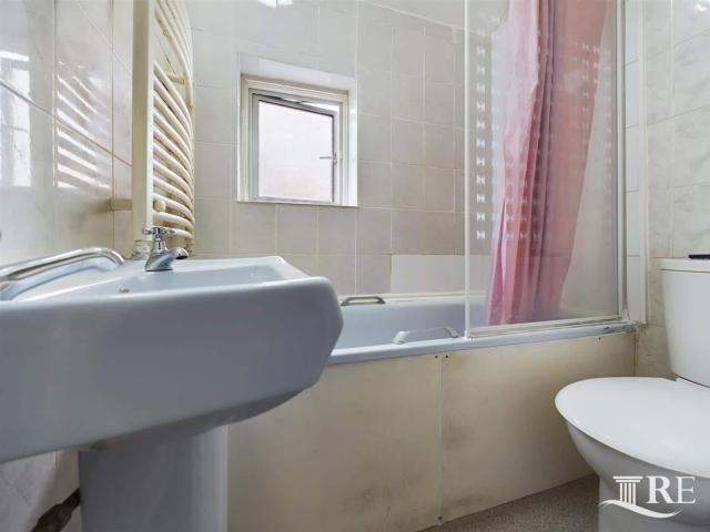 apartment in College Road, London, NW10 5HD
