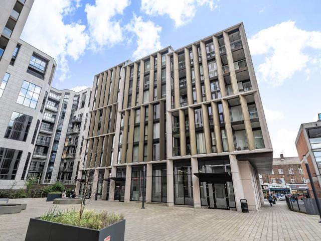 apartment in College Road