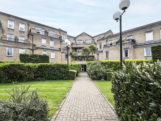 apartment in Conant Mews