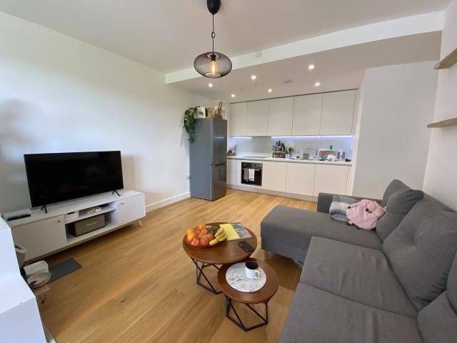 apartment in Copper Building, Lake Shore Drive, Bristol, BS13