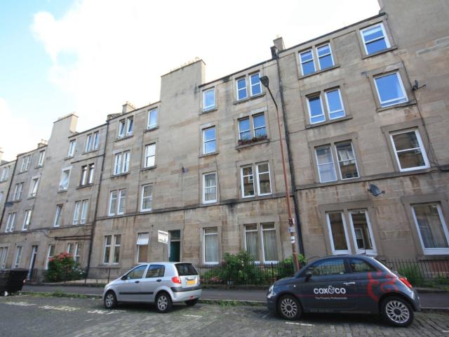 apartment in Cathcart Place