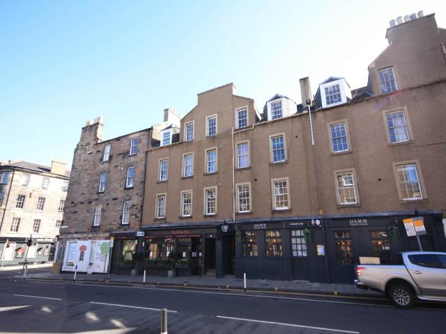 apartment in Causewayside