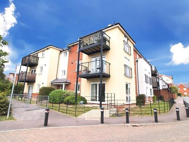 apartment in Cavendish Drive, Locks Heath, Southampton, Hampshire, SO31