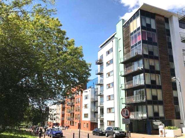 apartment in Callisto, Ryland Street