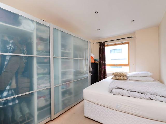 apartment in Cam Road