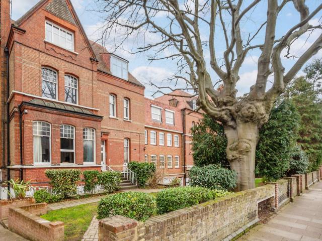 apartment in Cambalt Road